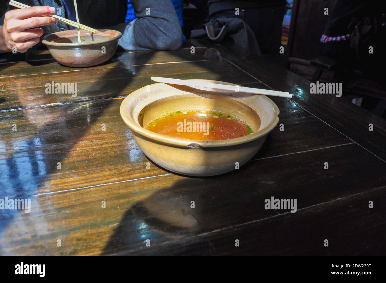 Hand pulled noodles chinese hi-res stock photography and images - Alamy