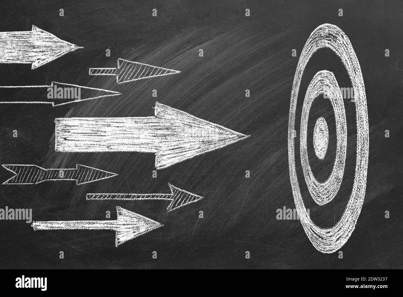 Target and arrows Stock Photo - Alamy