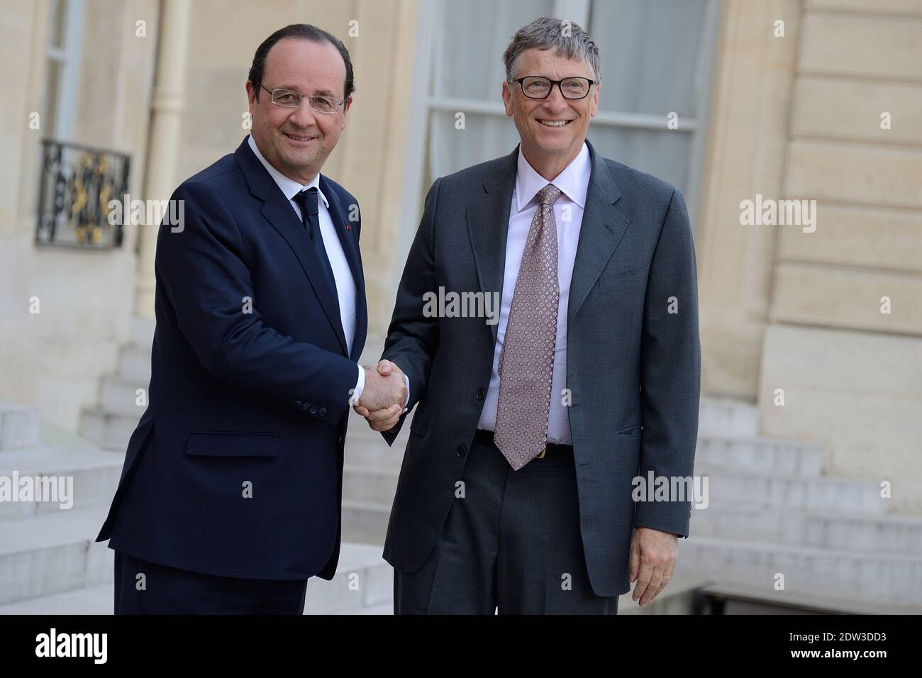 Microsoft founder bill gates paris hi-res stock photography and images ...