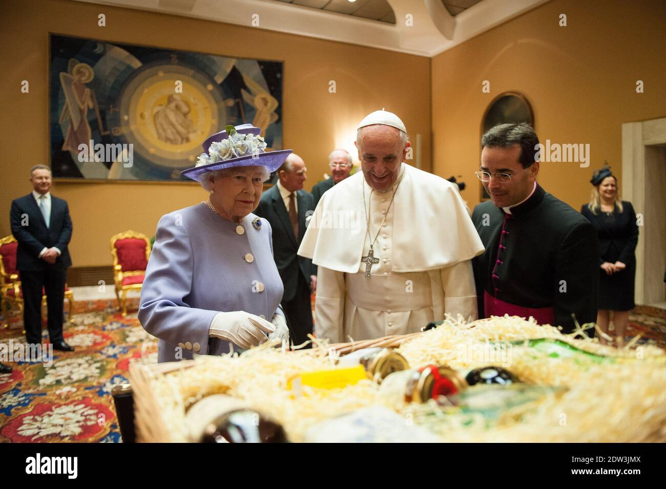 Queen Elizabeth II and her husband Prince Philip met Pope Francis for ...