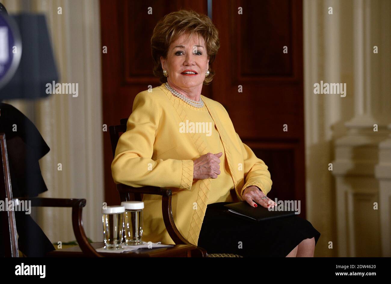 Sen elizabeth dole hi-res stock photography and images - Alamy