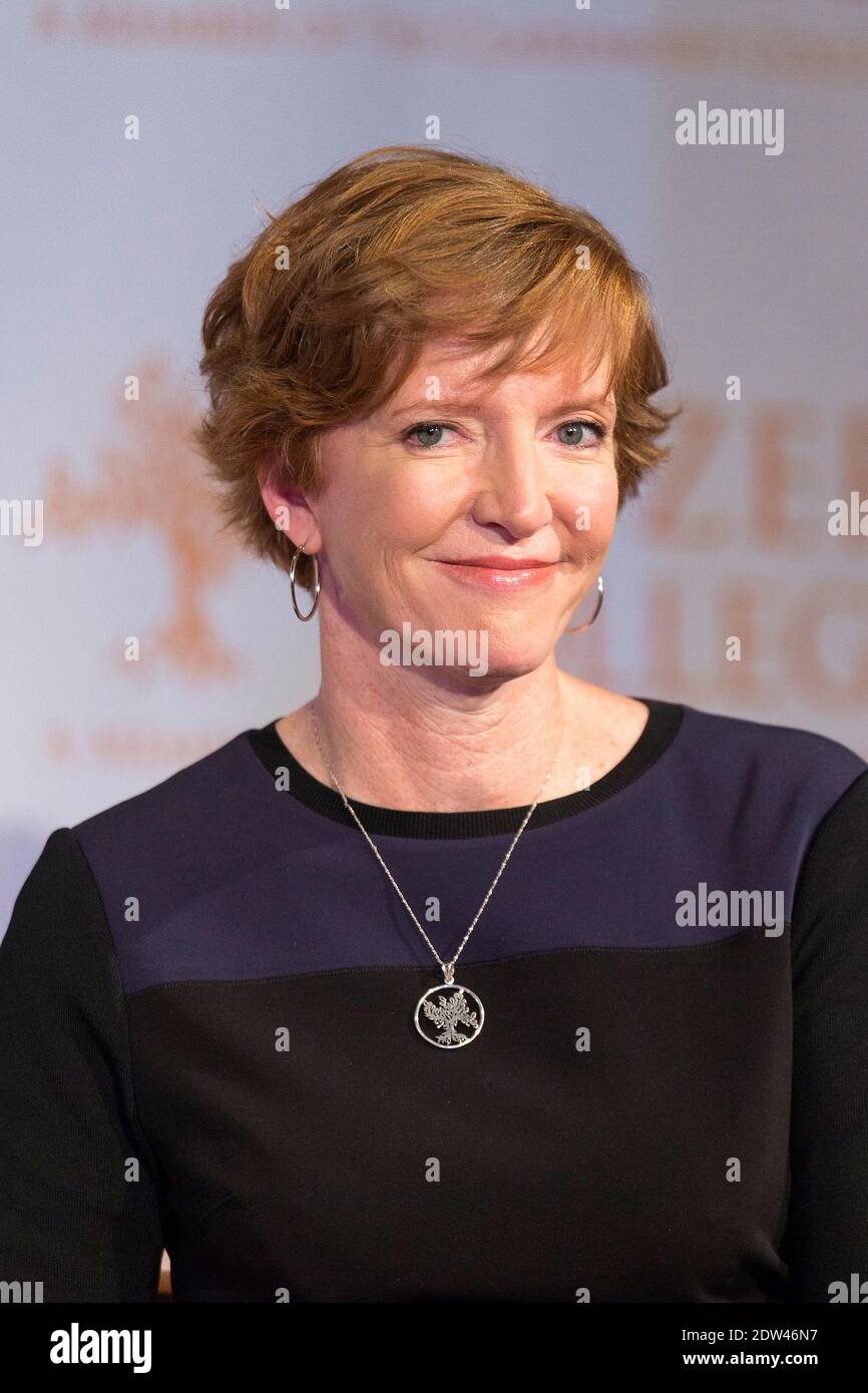 Laura skandera trombley hi-res stock photography and images - Alamy