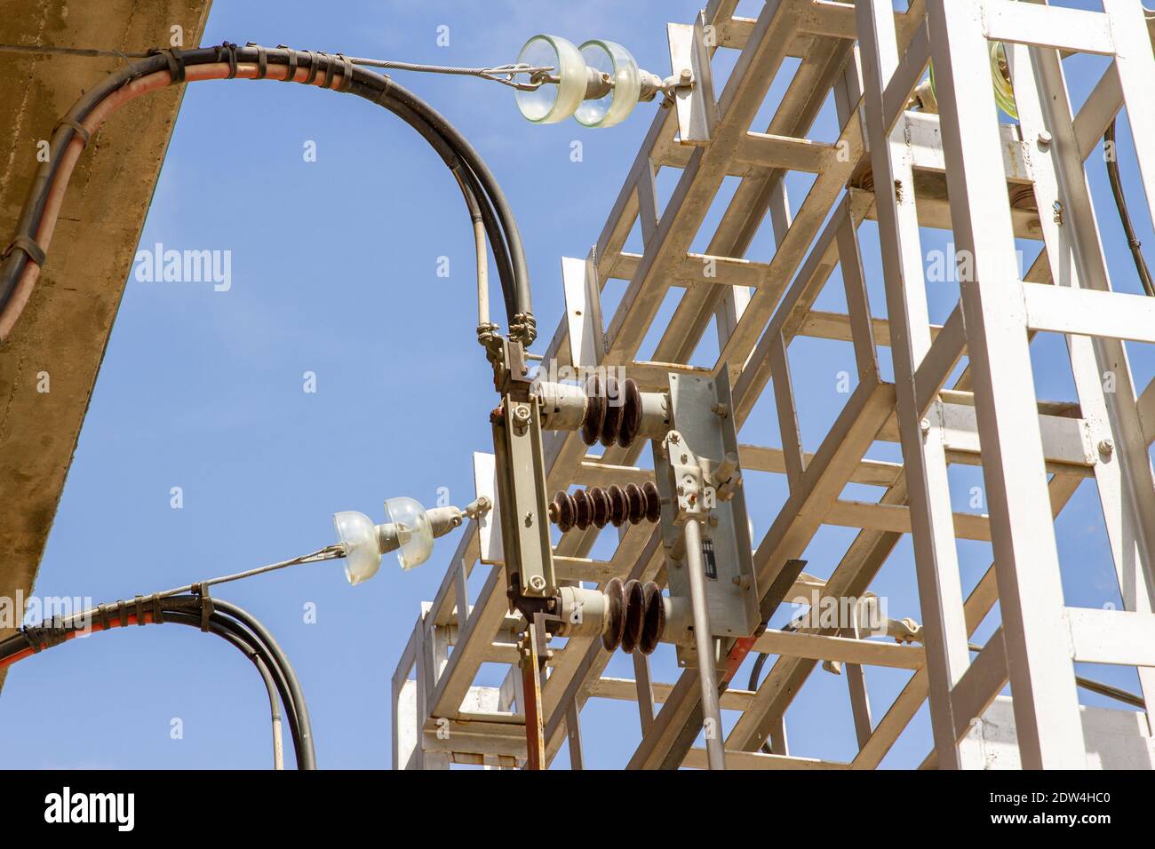 Grid coil hi-res stock photography and images - Alamy