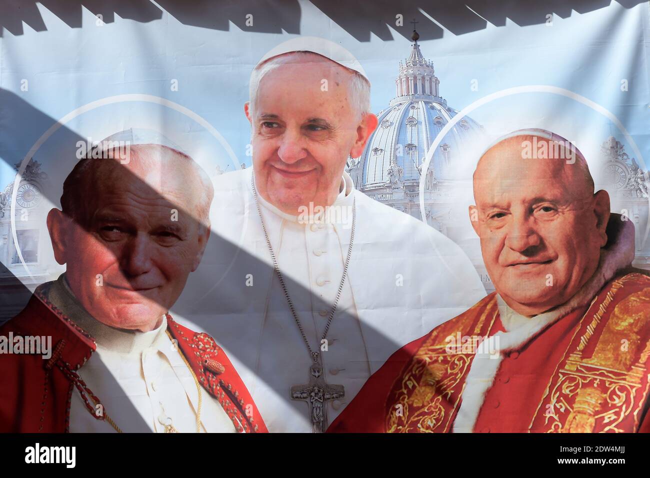 Saint francis de paul hi-res stock photography and images - Alamy