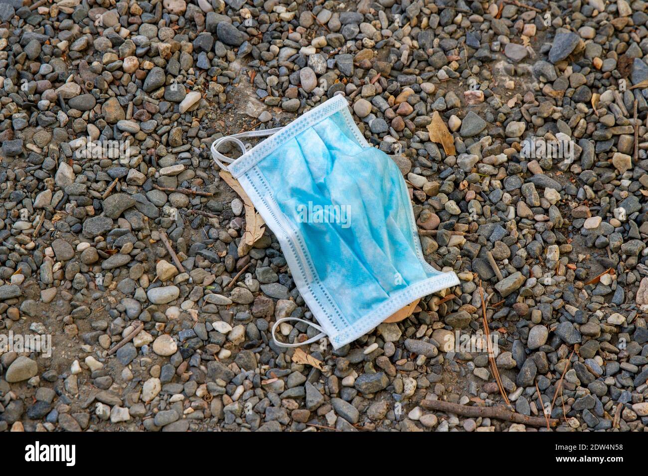 Mask Trash / Environmental Disaster Stock Photo - Alamy