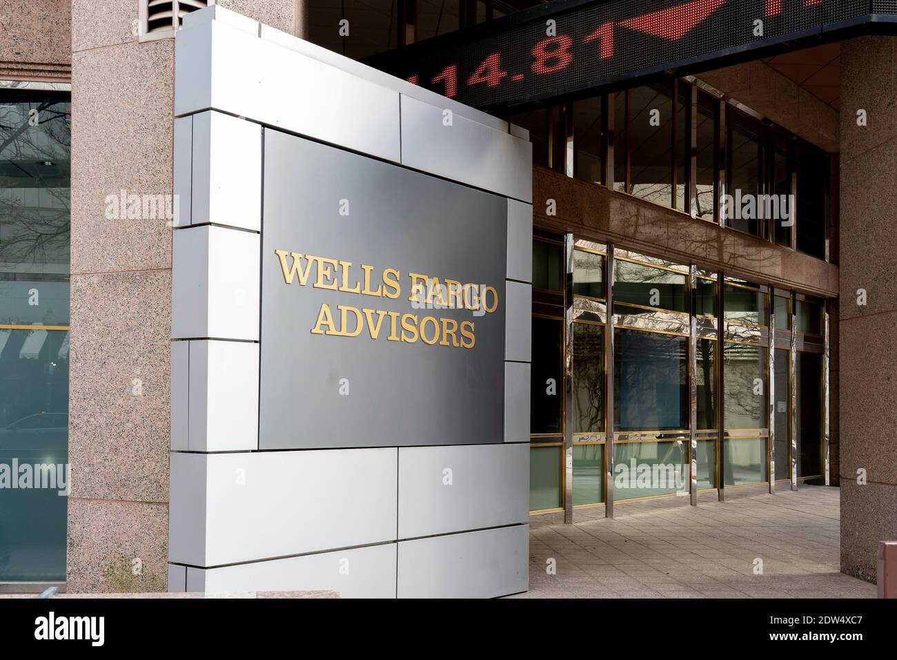 Wells Fargo sign at entrance in Charlotte, North Carolina, USA Stock ...