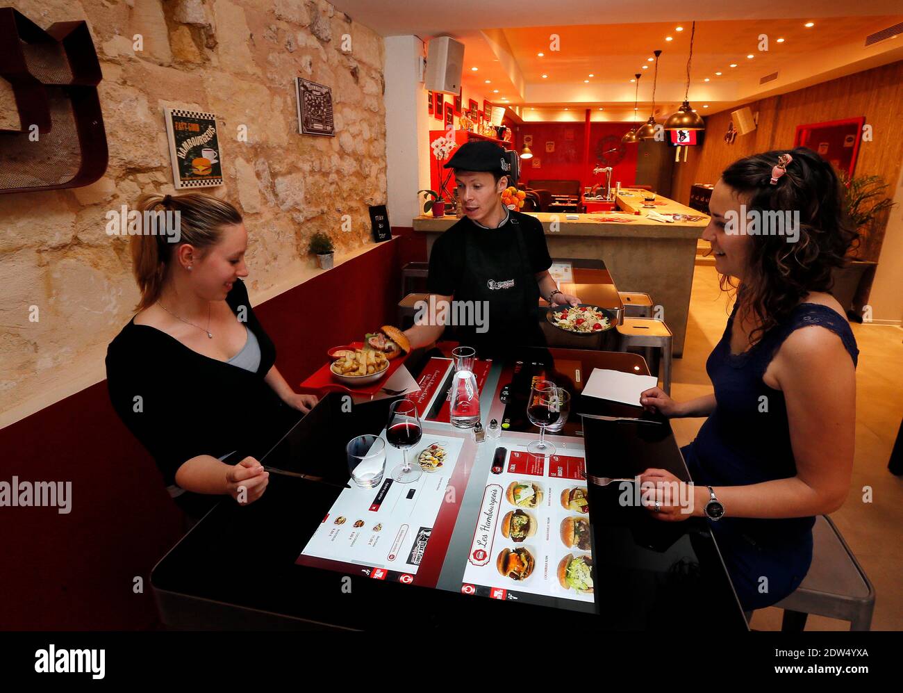 The first full digital restaurant in France Called "Max à table" has ...