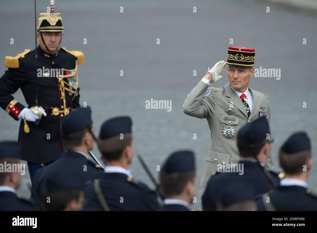 Salut militaire nazi hi-res stock photography and images - Alamy