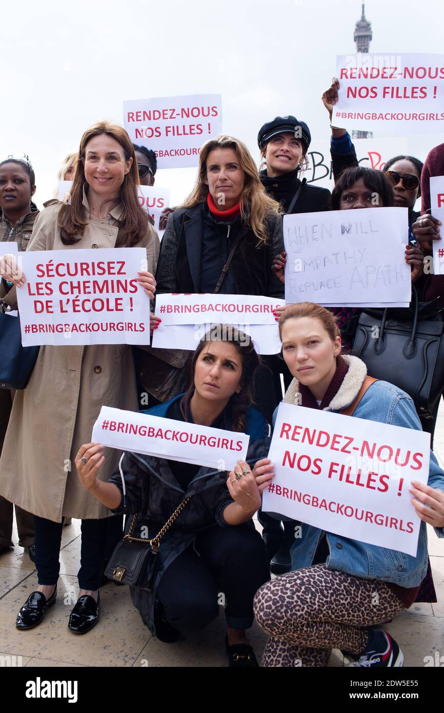 Elsa Zylberstein, Ines de la Fressange (background, with a cap ...