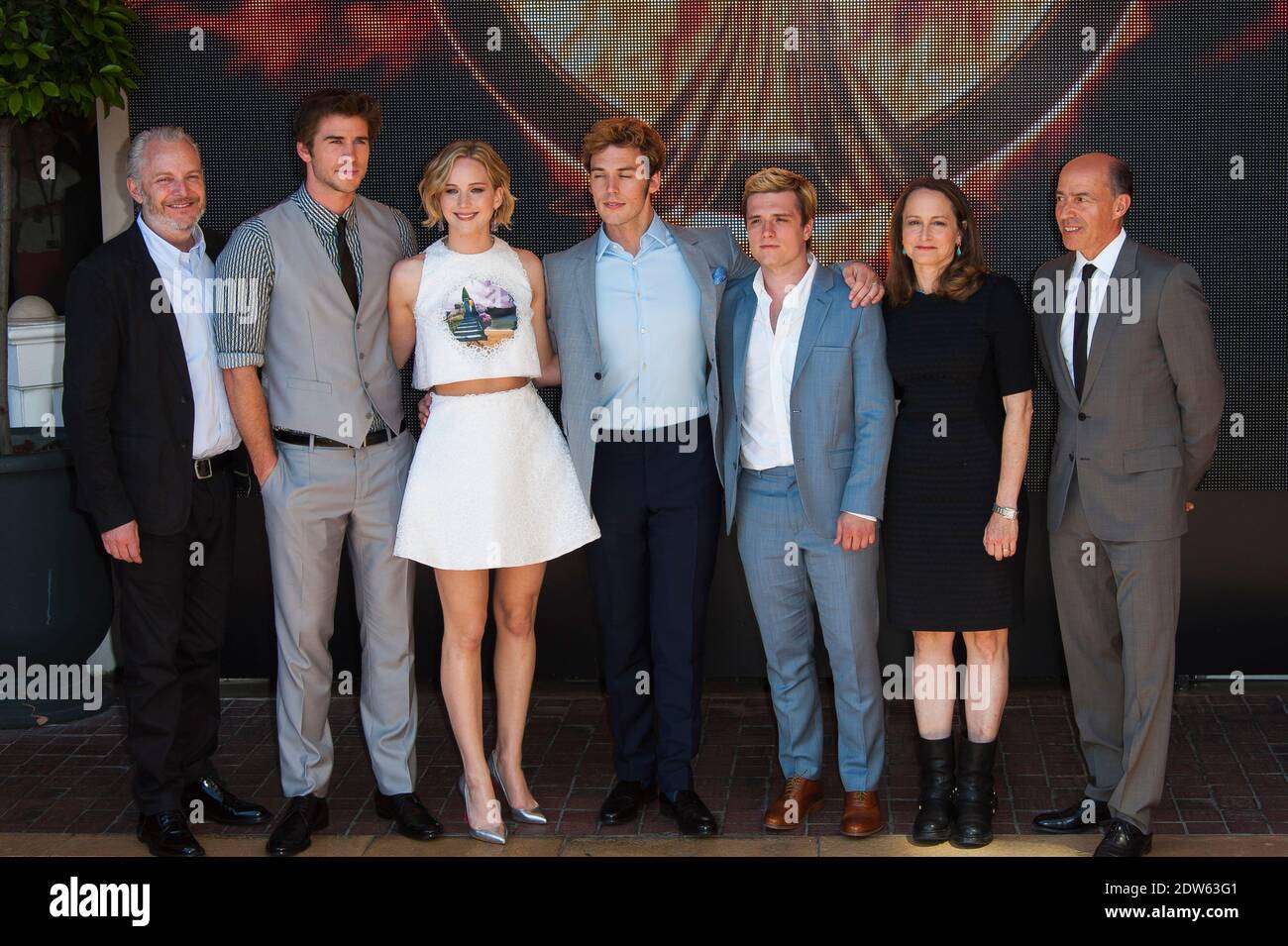 Jennifer Lawrence, Liam Hemsworth, Josh Hutcherson, Donald Sutherland ...