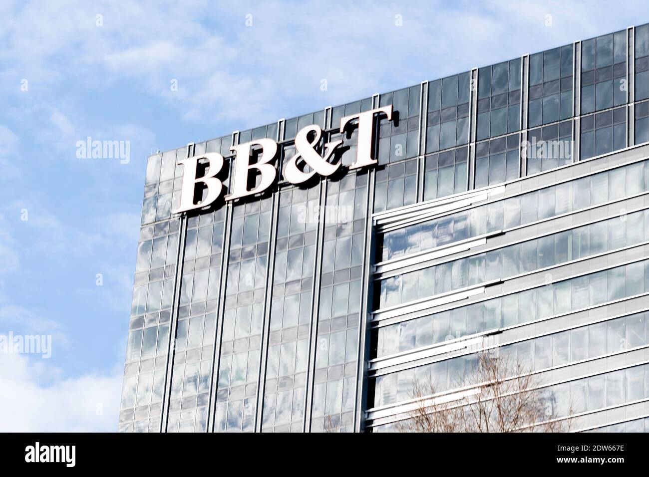 Bb t bank building hi-res stock photography and images - Alamy