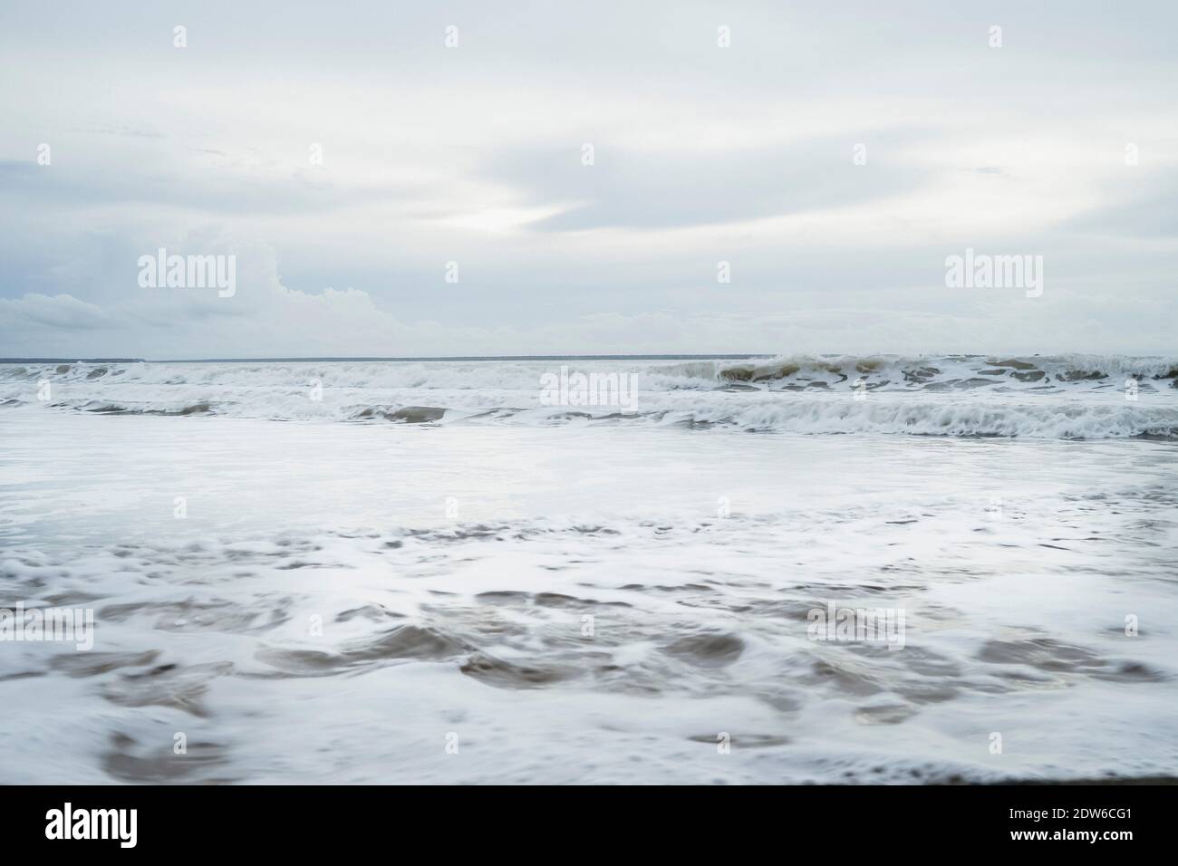 Ocean at the beach Stock Photo - Alamy