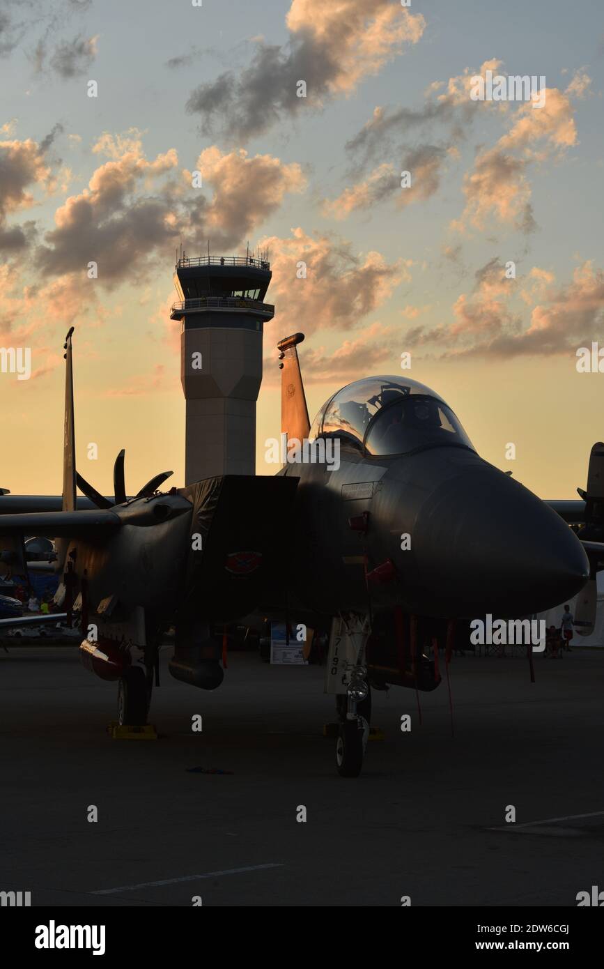 F 15 sunset hi-res stock photography and images - Alamy