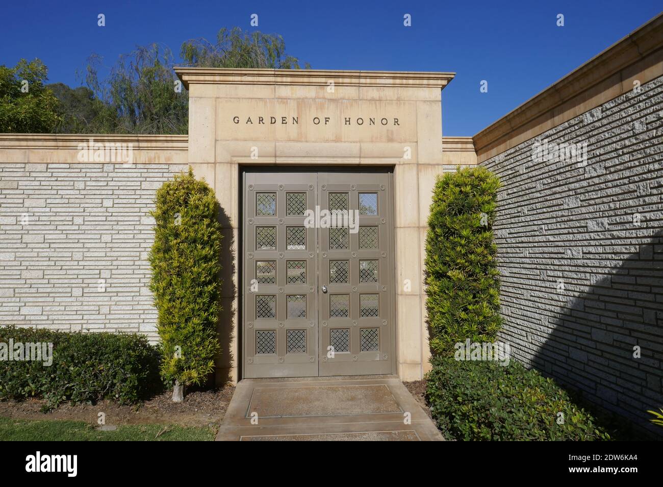 Glendale, California, USA 21st December 2020 A general view of ...