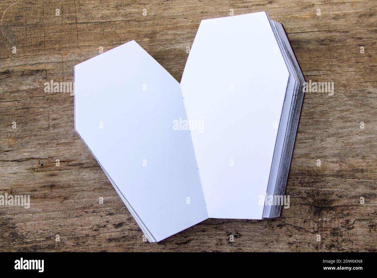 Open Coffin Empty High Resolution Stock Photography and Images - Alamy