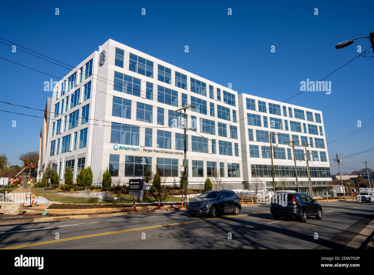 Atrium of building hi-res stock photography and images - Alamy