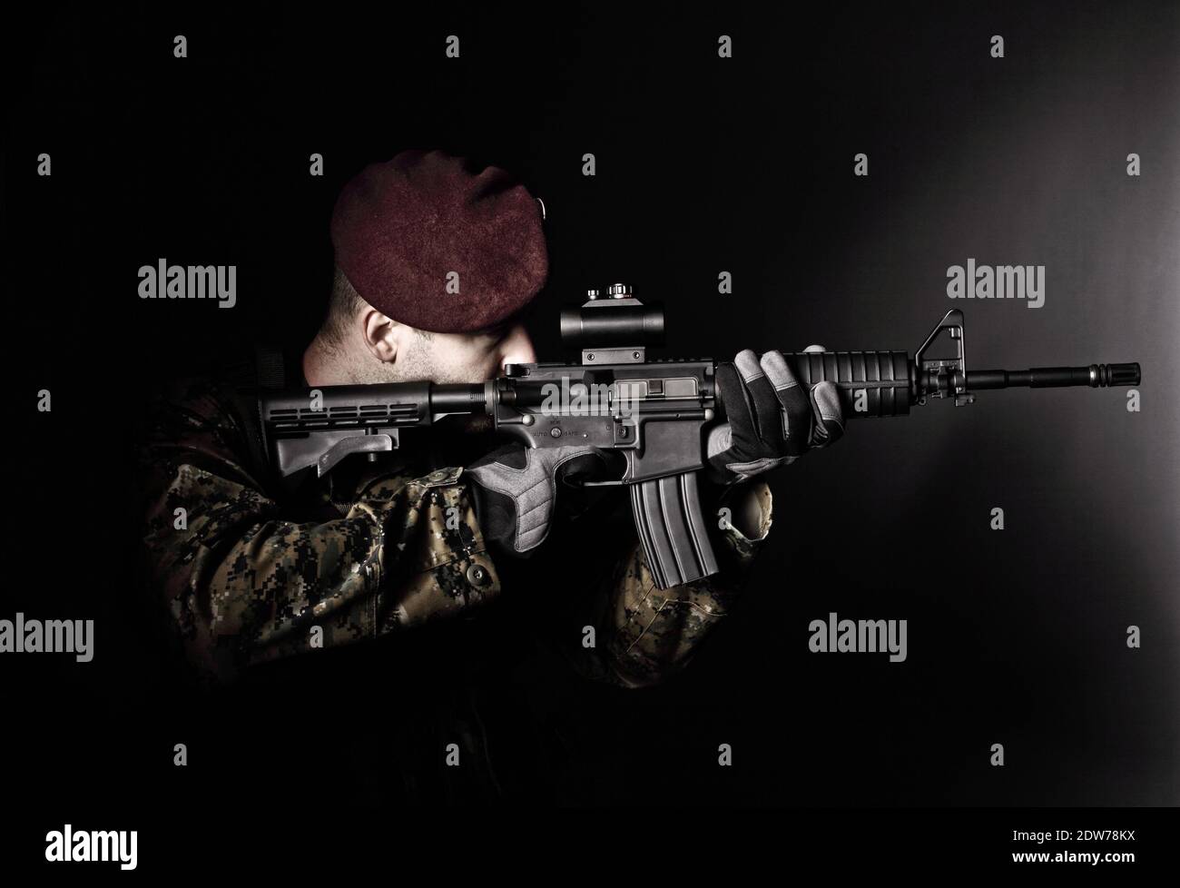 Dark army hi-res stock photography and images - Alamy