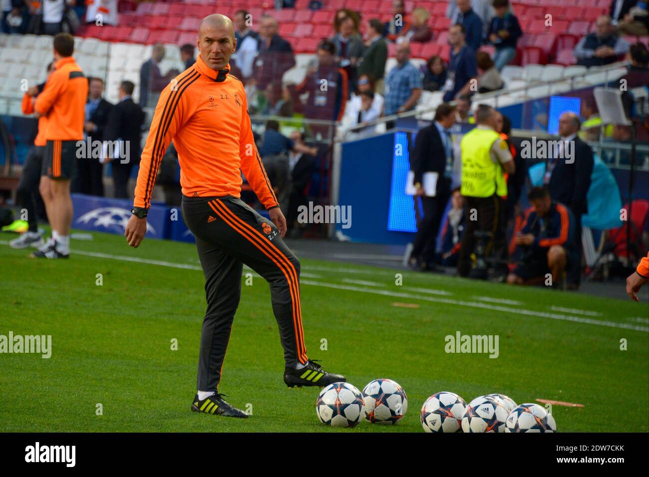 New Real Madrid Coach Zinedine Zidane - New Real Madrid Coach Zinedine ...