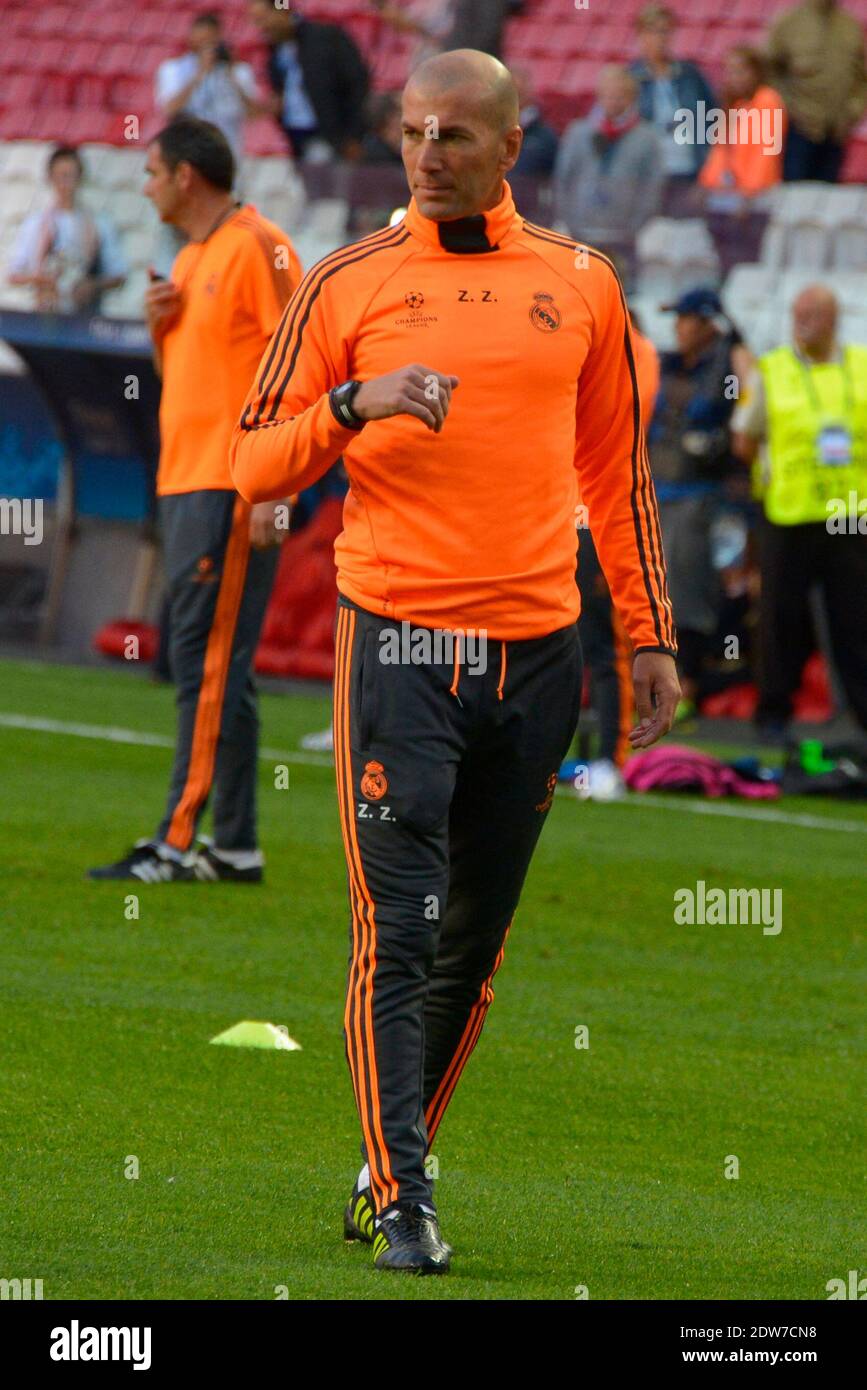 New Real Madrid Coach Zinedine Zidane - New Real Madrid Coach Zinedine ...