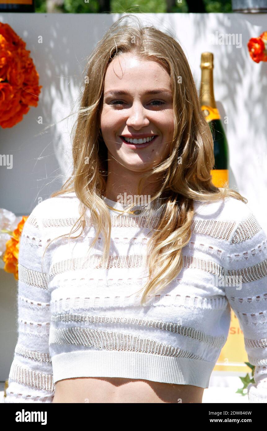Elizabeth Gilpin attends the 7th Annual Veuve Clicquot Polo Classic at ...