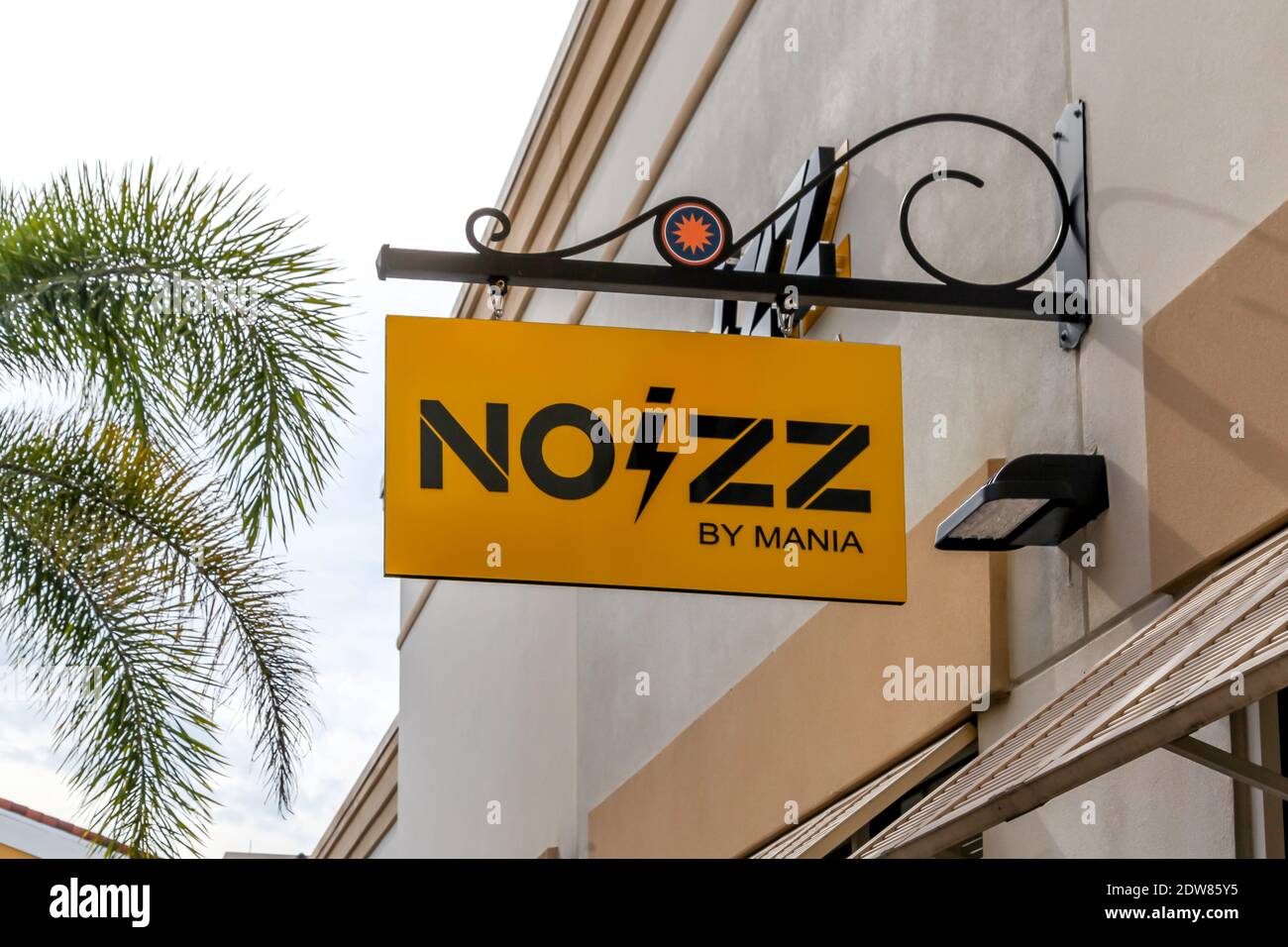 Noizz by Mania store sign in Orlando, Florida, USA Stock Photo - Alamy