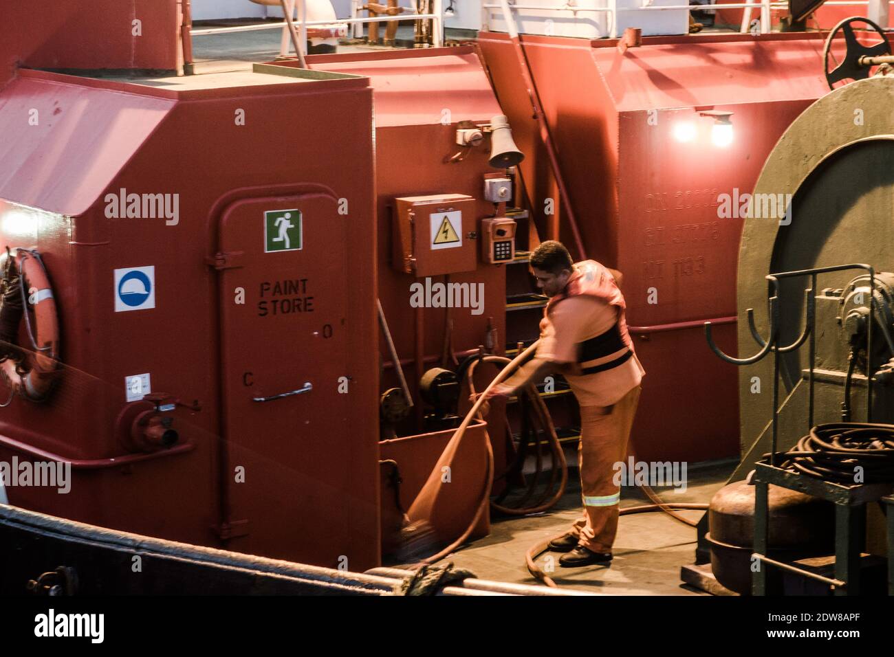 Working on ship hi-res stock photography and images - Alamy