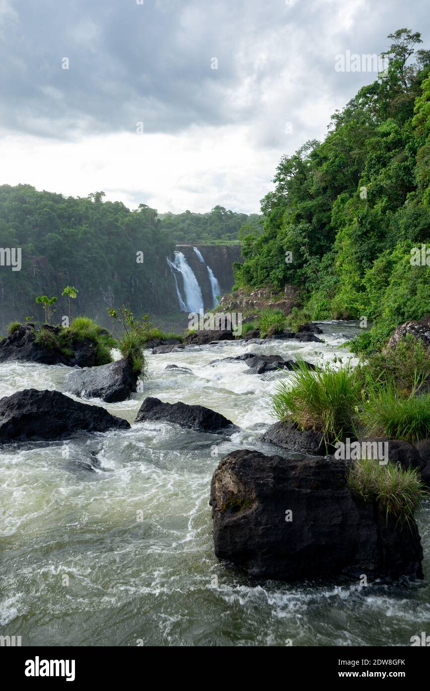 One of the biggest waterfalls of the world, Foz do Iguaçu (Iguazu Falls ...
