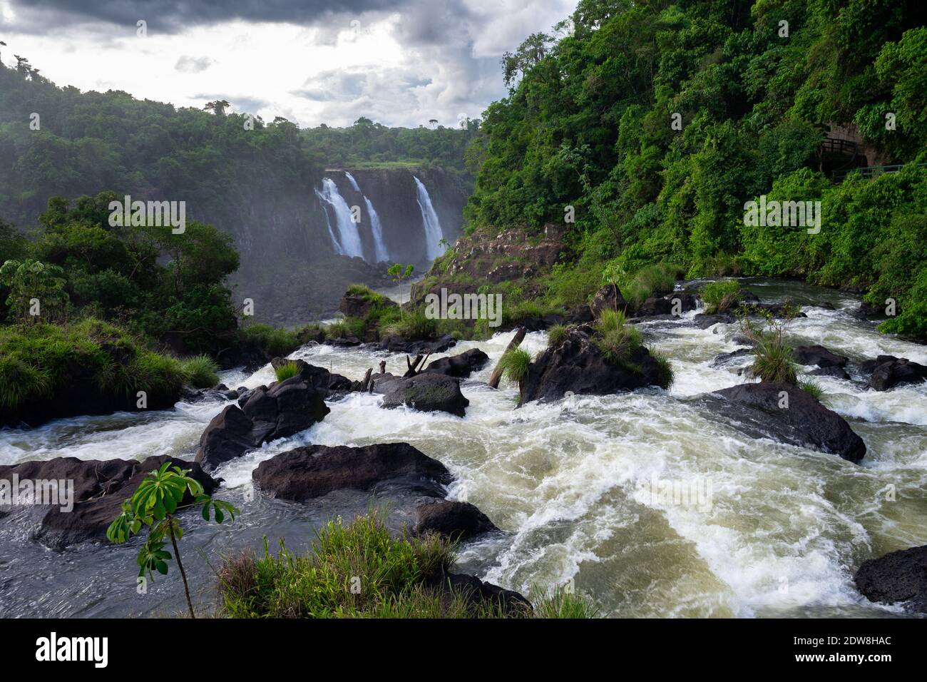 One of the biggest waterfalls of the world, Foz do Iguaçu (Iguazu Falls ...