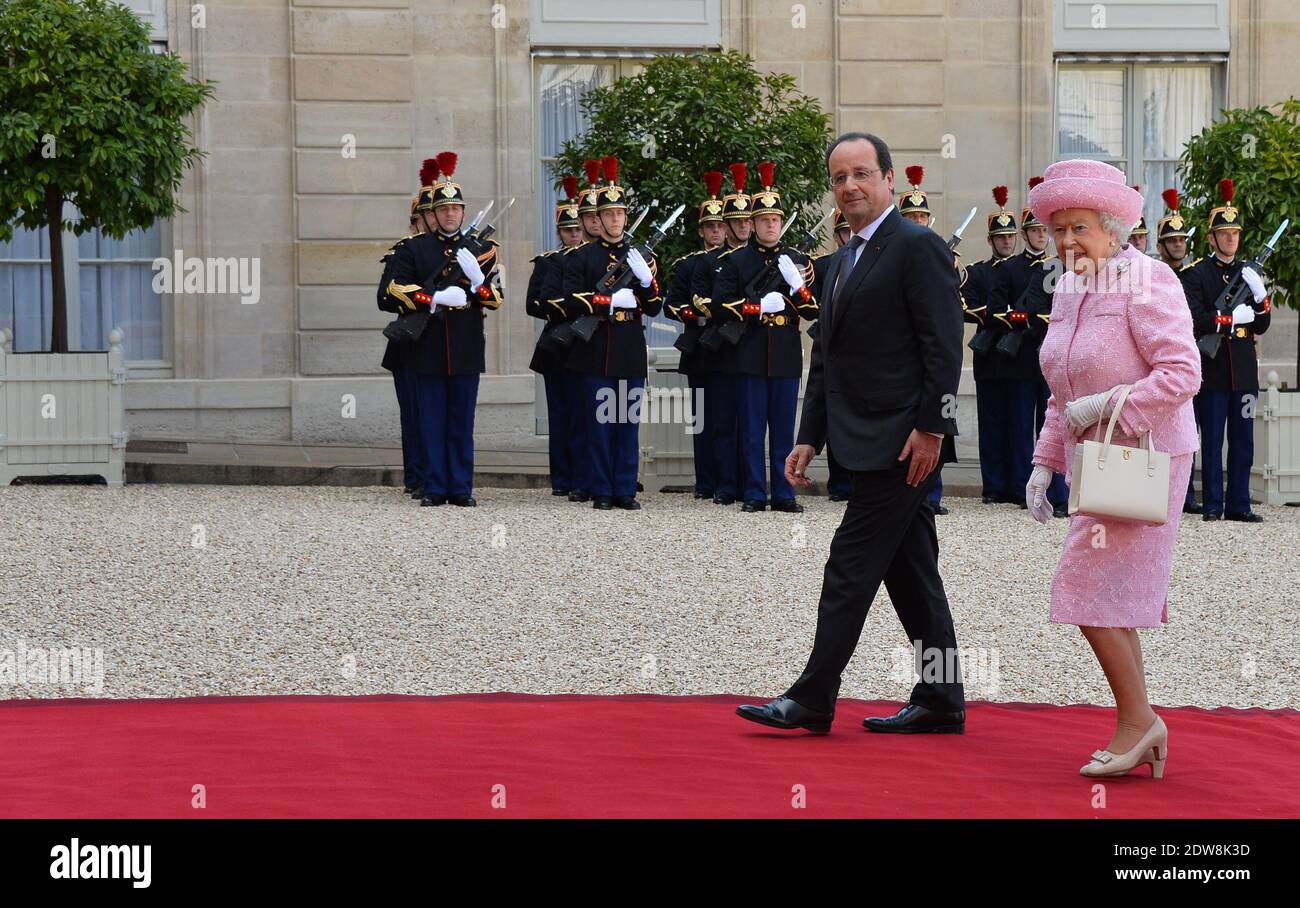Queen Elizabeth II and French President Francois Hollande arrives at ...