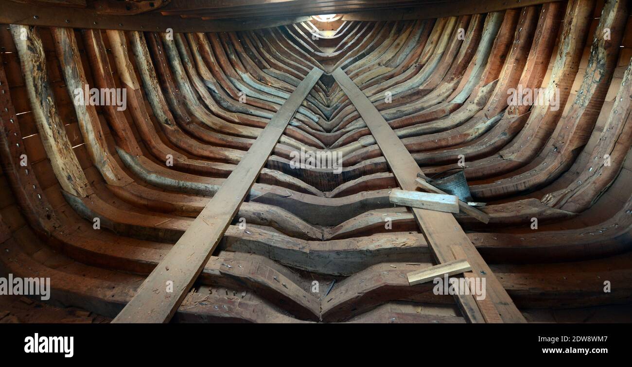 The dhow shipyard in Sur, Oman Stock Photo - Alamy