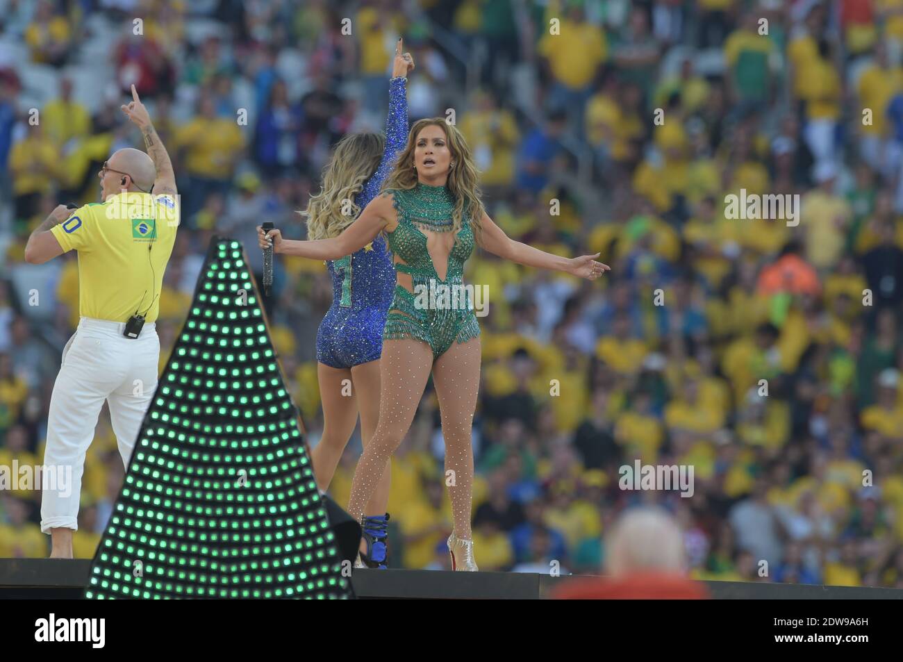 Coupe du monde jennifer lopez hi-res stock photography and images - Alamy