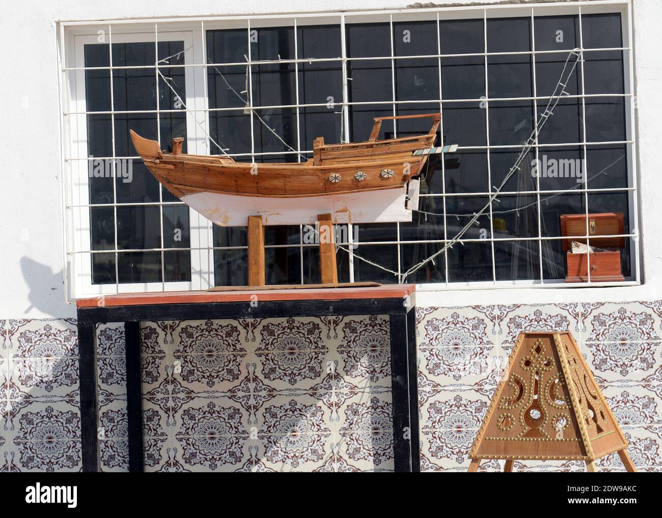 A model of a traditional Omani Dhow boat in Sur, Oman Stock Photo - Alamy