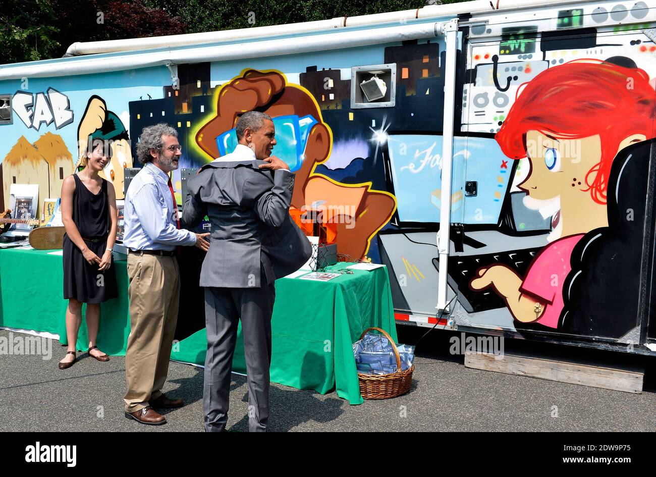 Mobile fab lab hi-res stock photography and images - Alamy