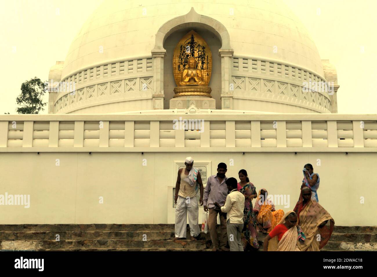 Vishwa Shanti Stupa (Peace Pagoda) in Rajgir, Bihar, India Stock Photo ...