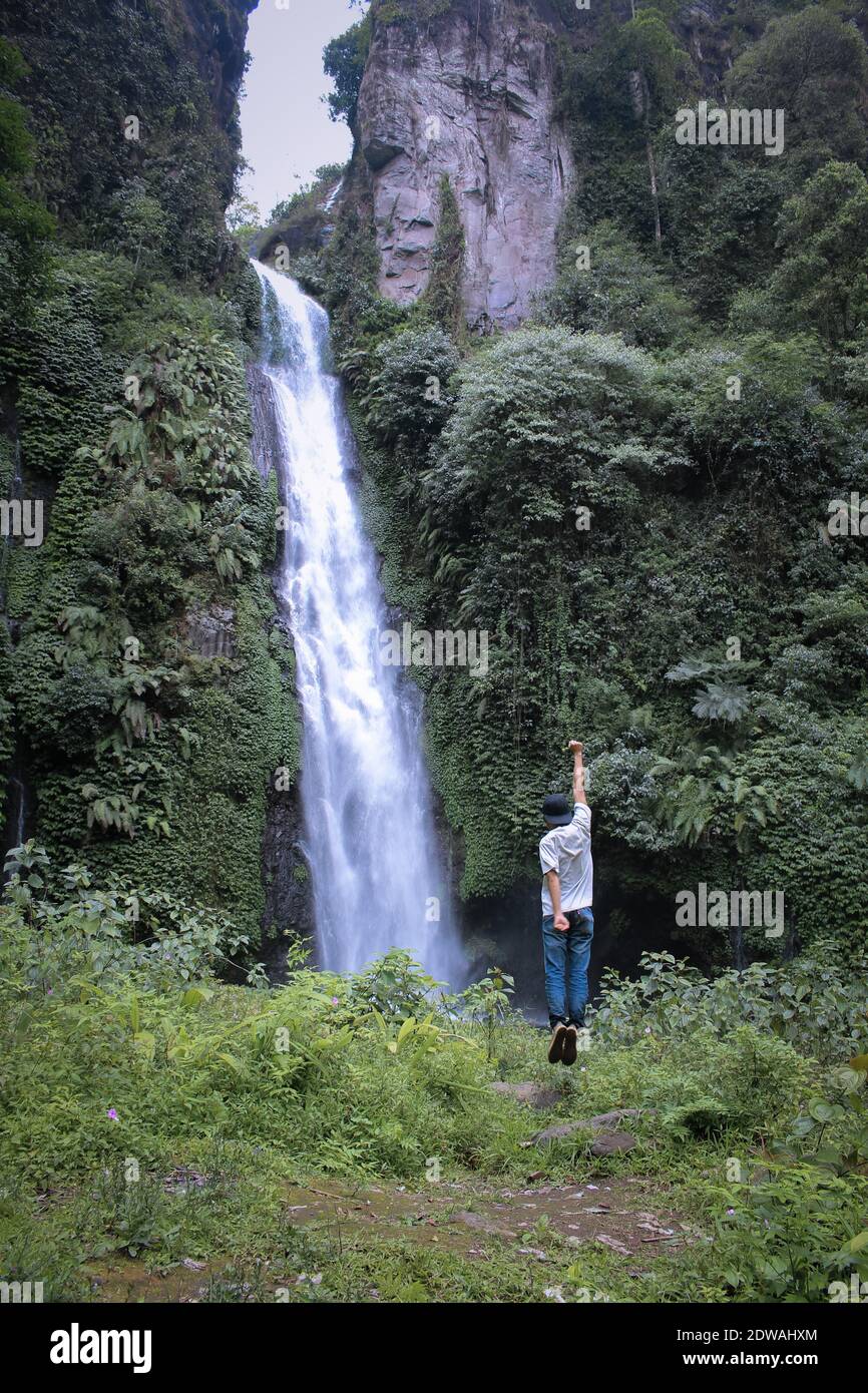 Levitating Hand High Resolution Stock Photography and Images - Alamy