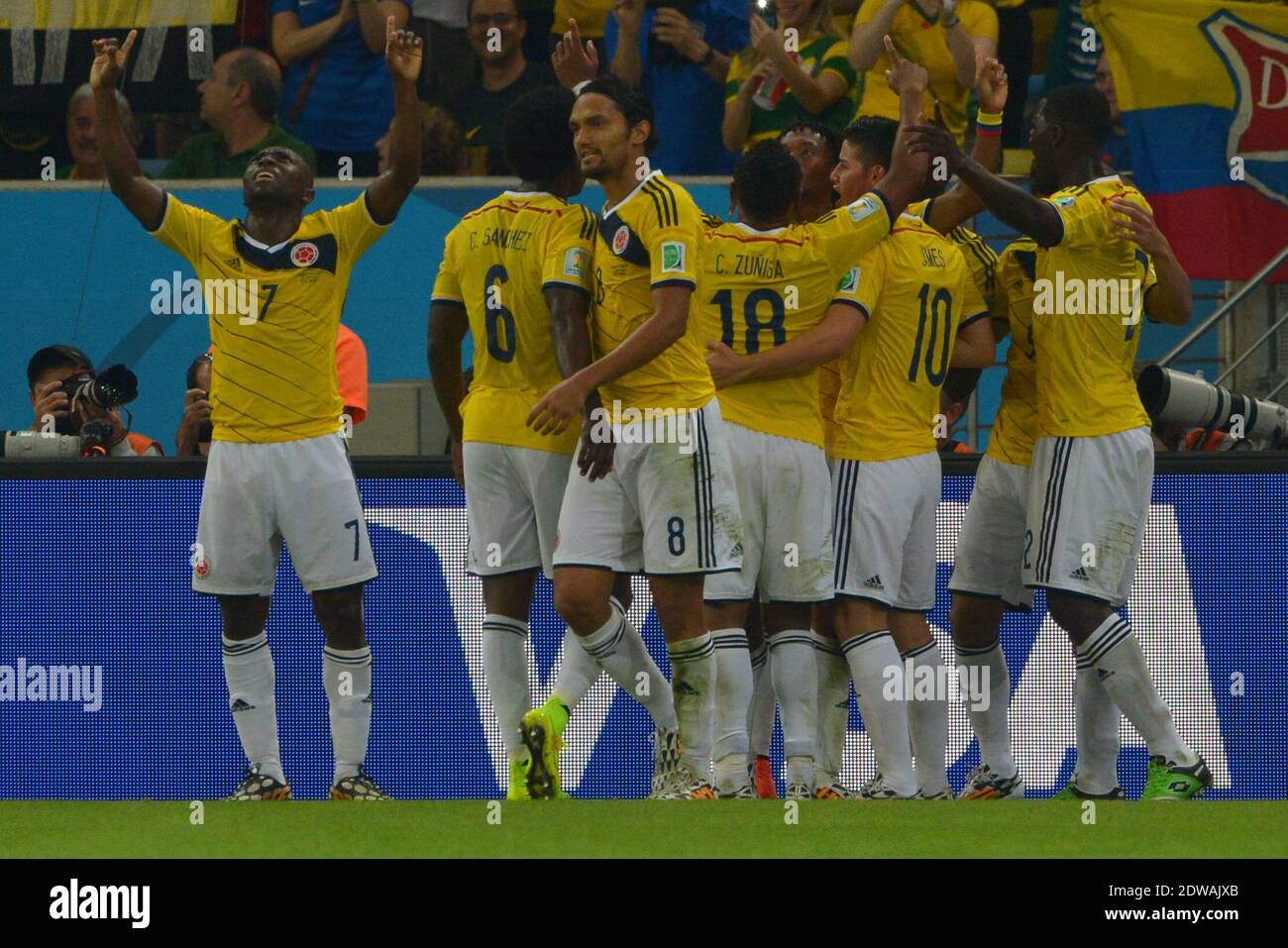 James rodriguez colombia brazil goal hi-res stock photography and ...