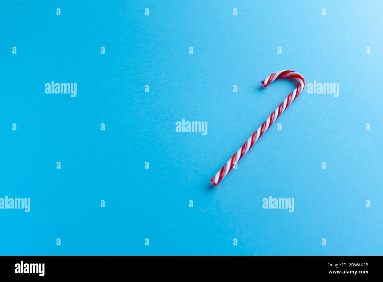 Christmas candy canes and fir branches flat lay Stock Photo - Alamy