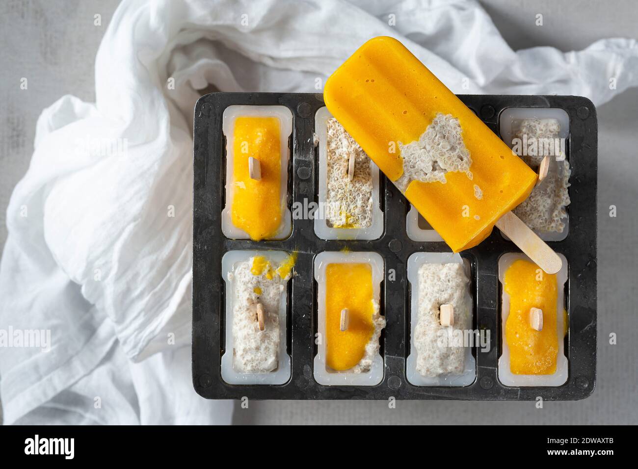 Iceblocks hi-res stock photography and images - Alamy