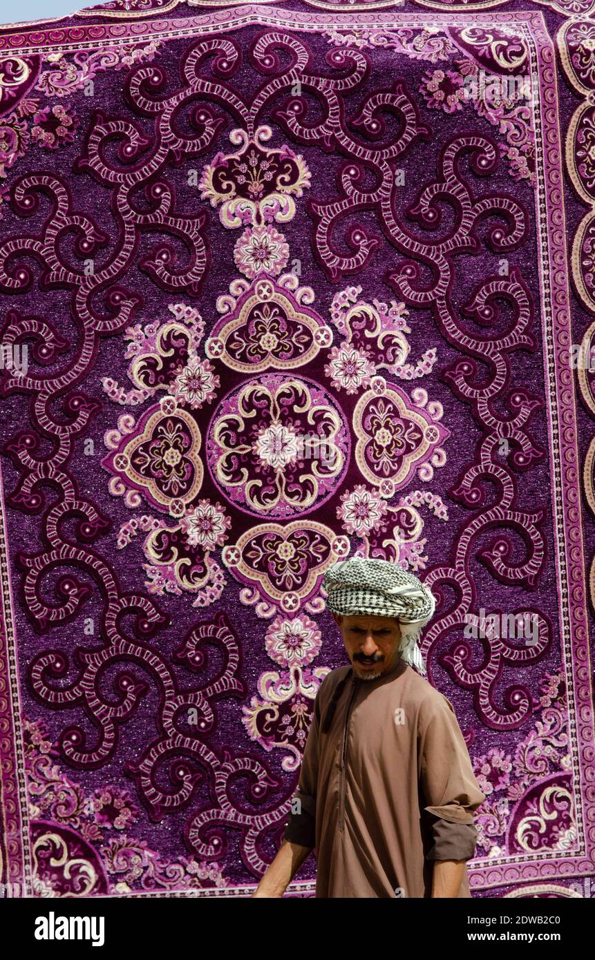 Fringed carpet hi-res stock photography and images - Alamy