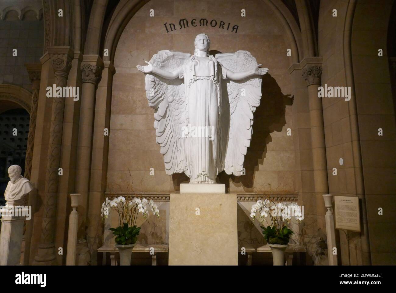 Elizabeth Taylor Tomb