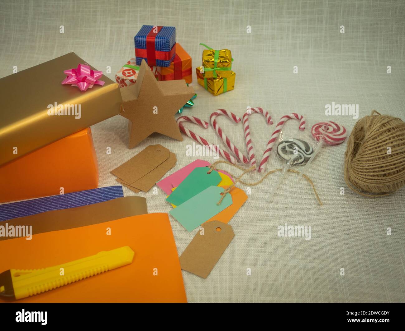 Tags and cards for signing gifts. Signing cards and tags for gifts ...