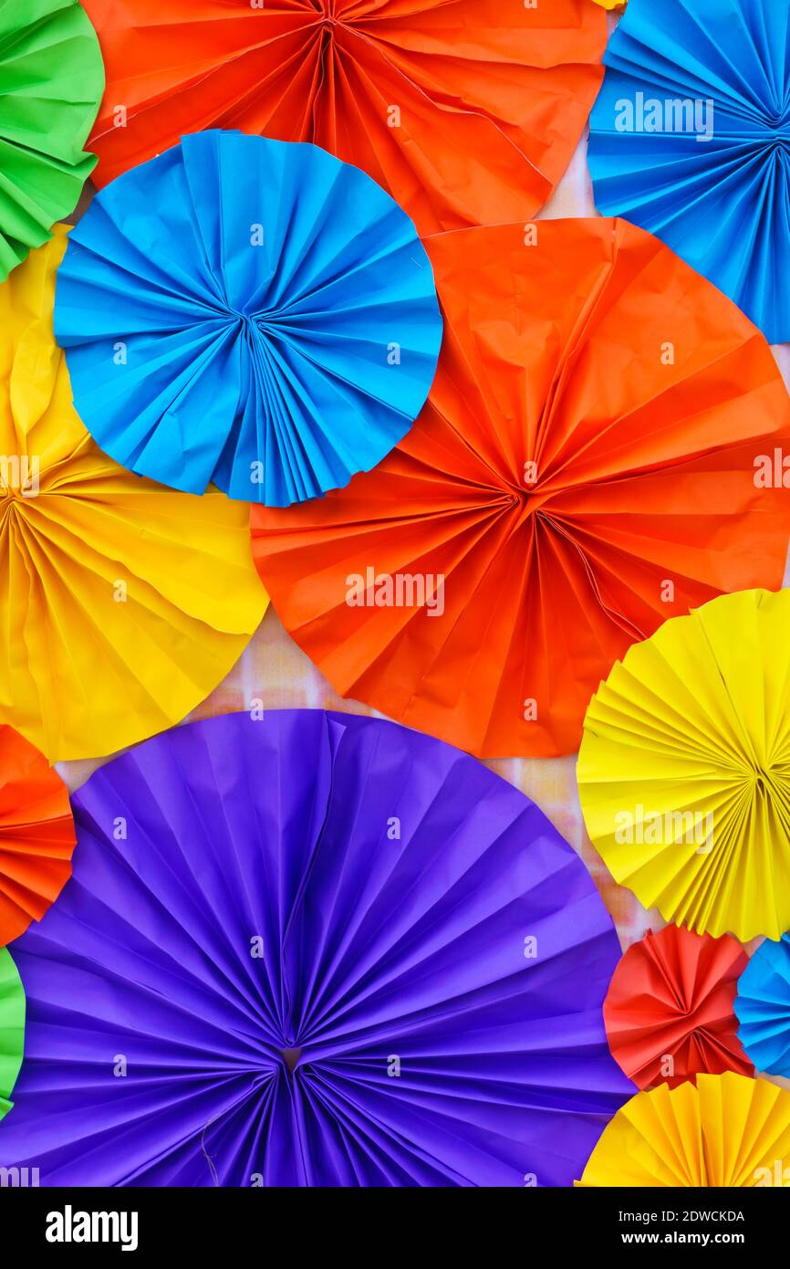 Paper filigree hi-res stock photography and images - Alamy