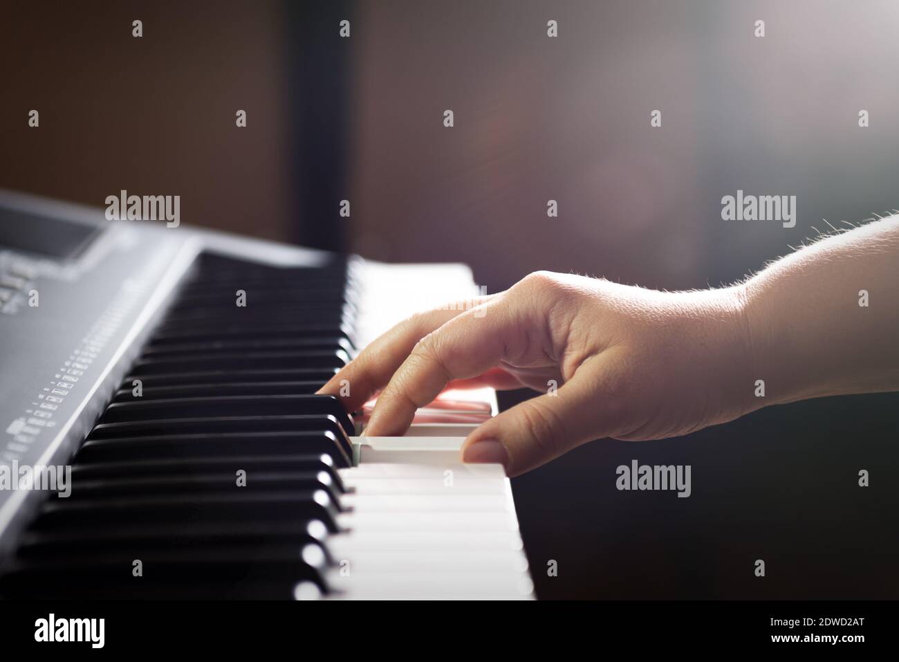 Concert and solo pianist hi-res stock photography and images - Alamy