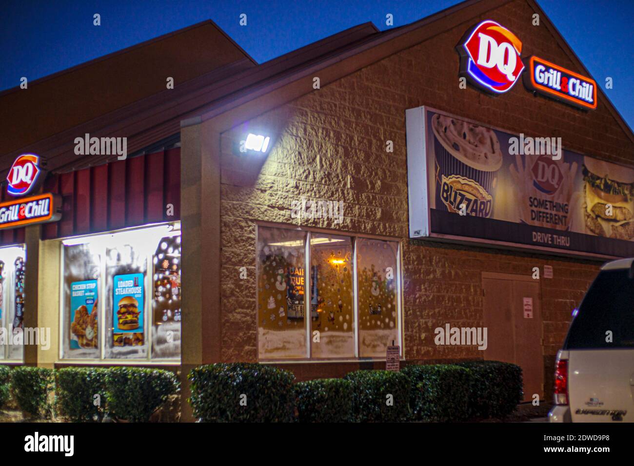 Dairy queen cone hi-res stock photography and images - Alamy