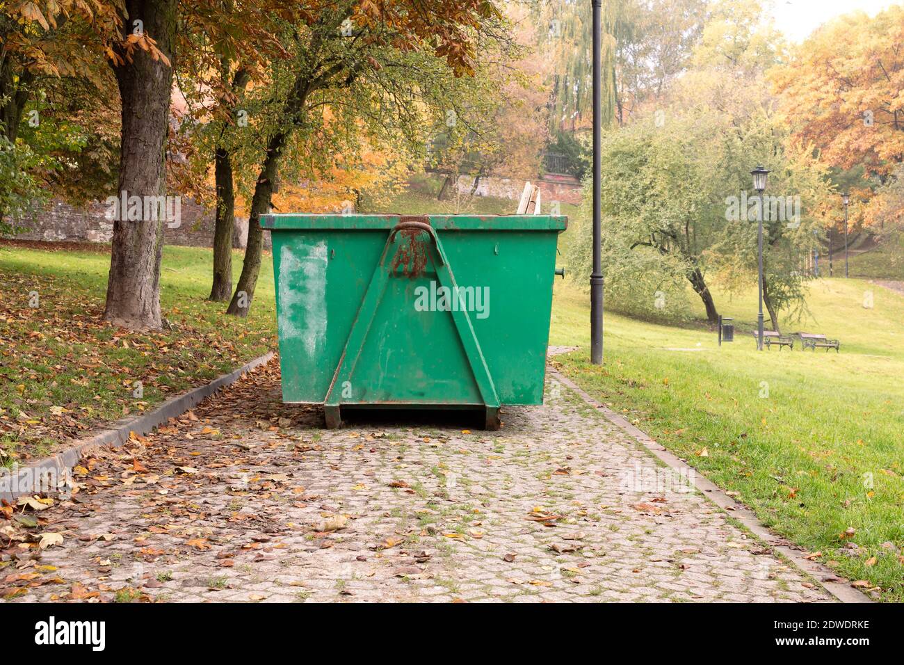 Large blue waste container bin hi-res stock photography and images - Alamy