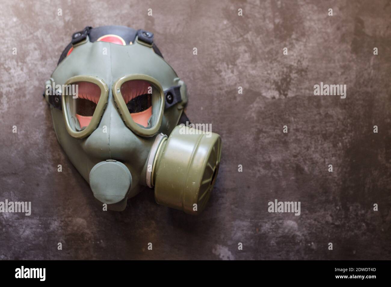 Gas mask sign hi-res stock photography and images - Alamy