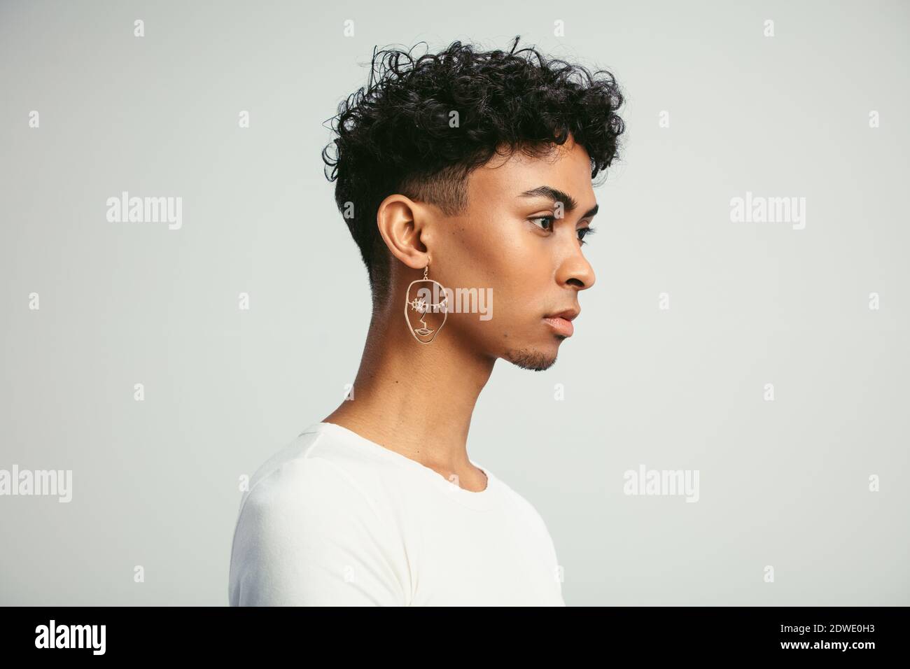 Gender fluid hi-res stock photography and images - Alamy