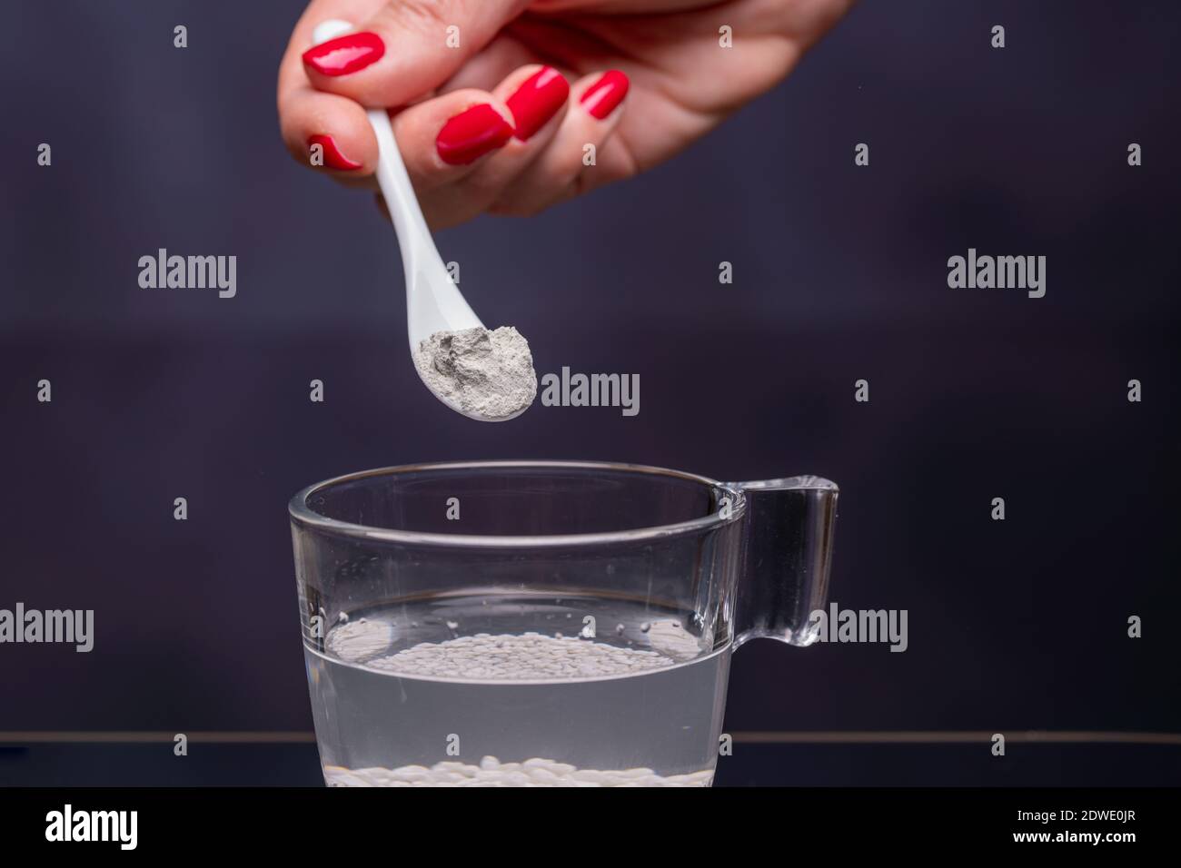 Pouring powder water hi-res stock photography and images - Alamy