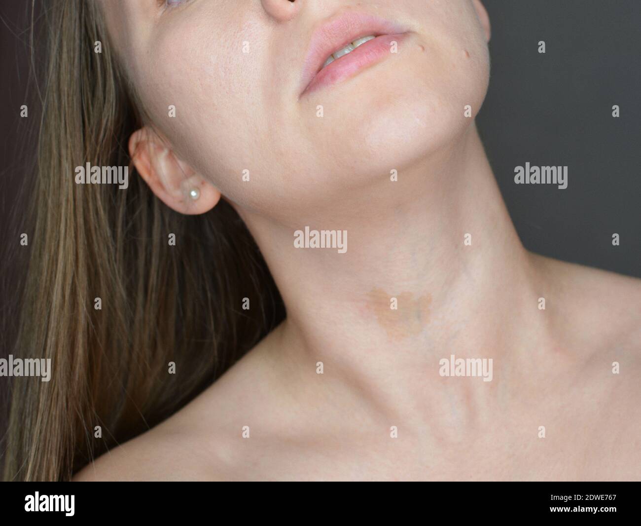 Long black neck hi-res stock photography and images - Alamy
