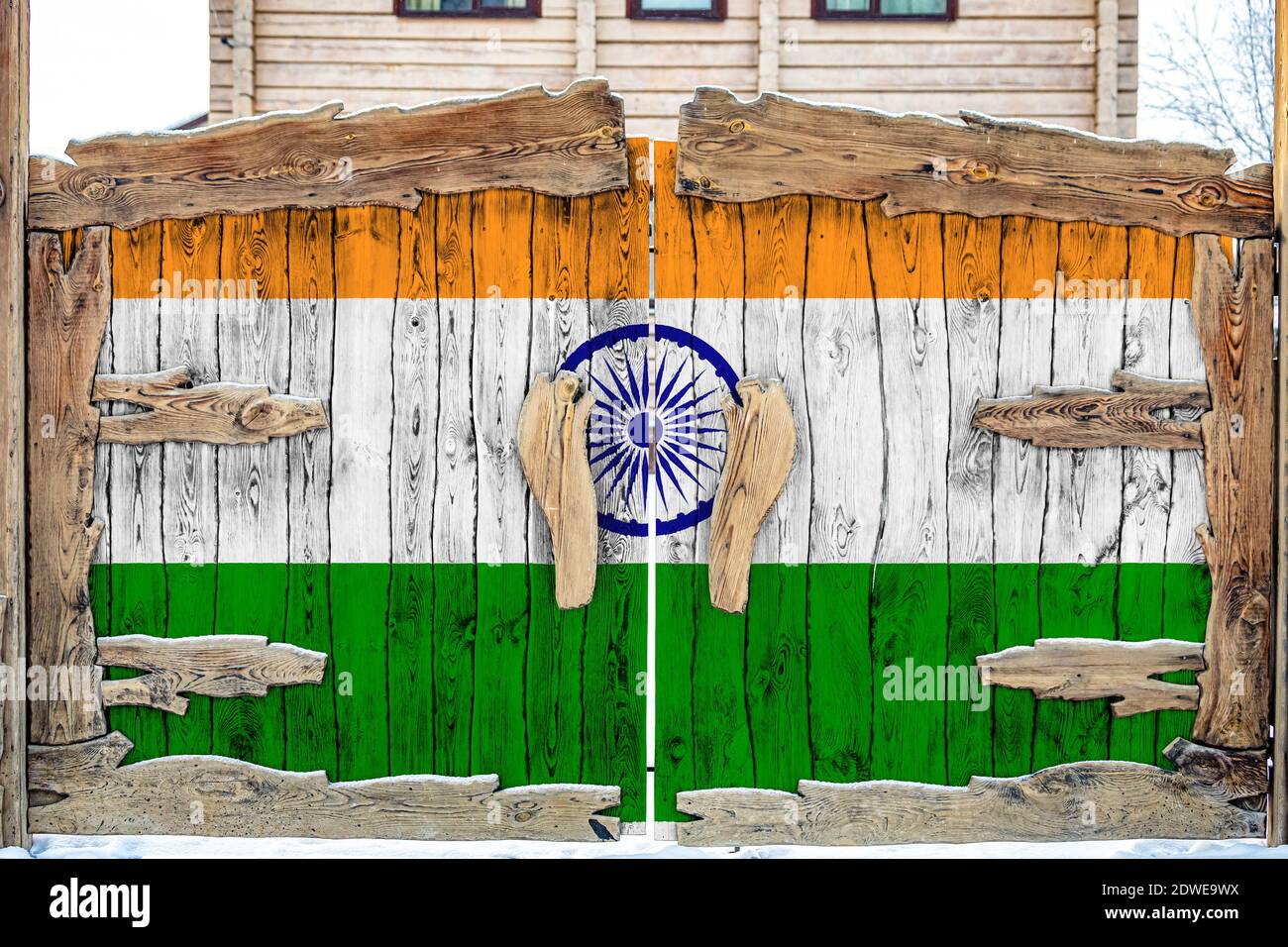Indian building gate security hi-res stock photography and images - Alamy